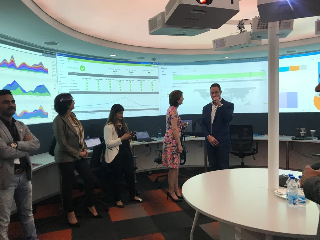 JLL Business Services Headquarters - Qubix